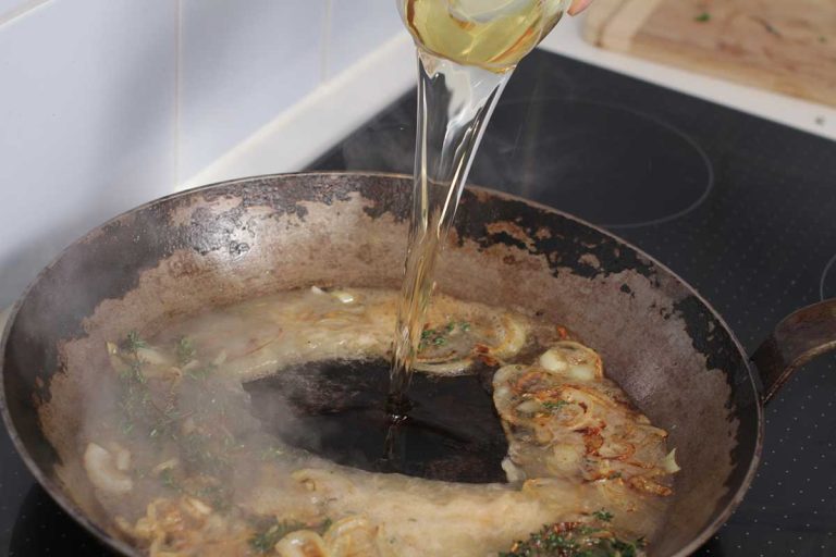 How To Deglaze A Pan Without Wine (5 Alternatives) - Home Cadet