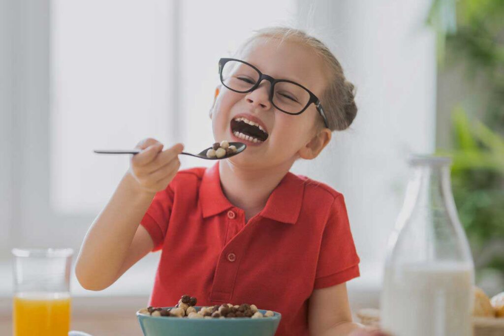 How to Please a Persistently Picky Eater at Dinner (7 Tips) - Home Cadet