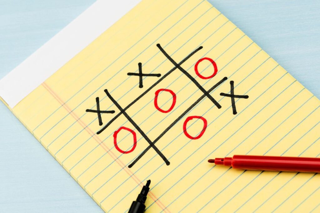 9 Fun Games to Play on Paper for Two People - Home Cadet